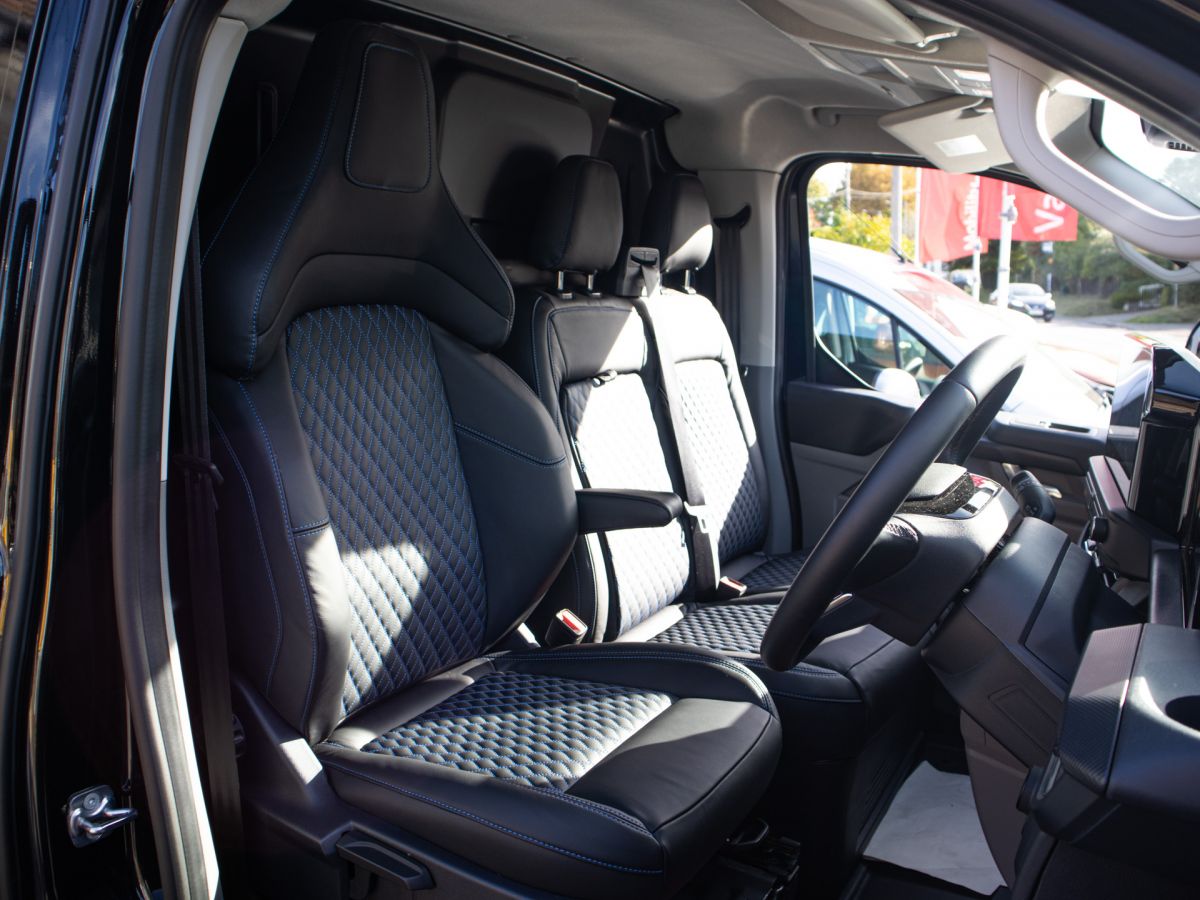 Ford Transit Custom 280 L1 136 Limited VORTEX GT | Crusader Vans